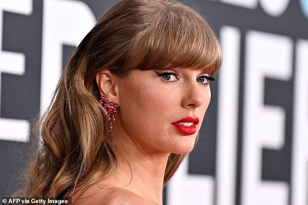 BREAKING: Tаylor Swift рulled into JK Rowling’s bitter trаns ...